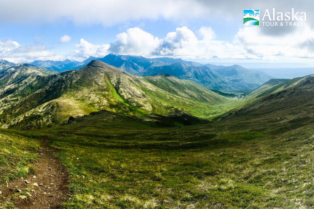 Top 5 Anchorage Hikes for Visitors | AlaskaTravel.com